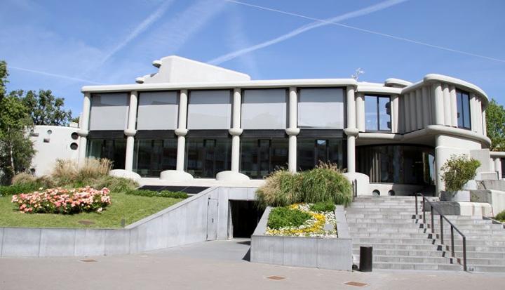 Biblioteca Comunale di Segrate Biblioteca